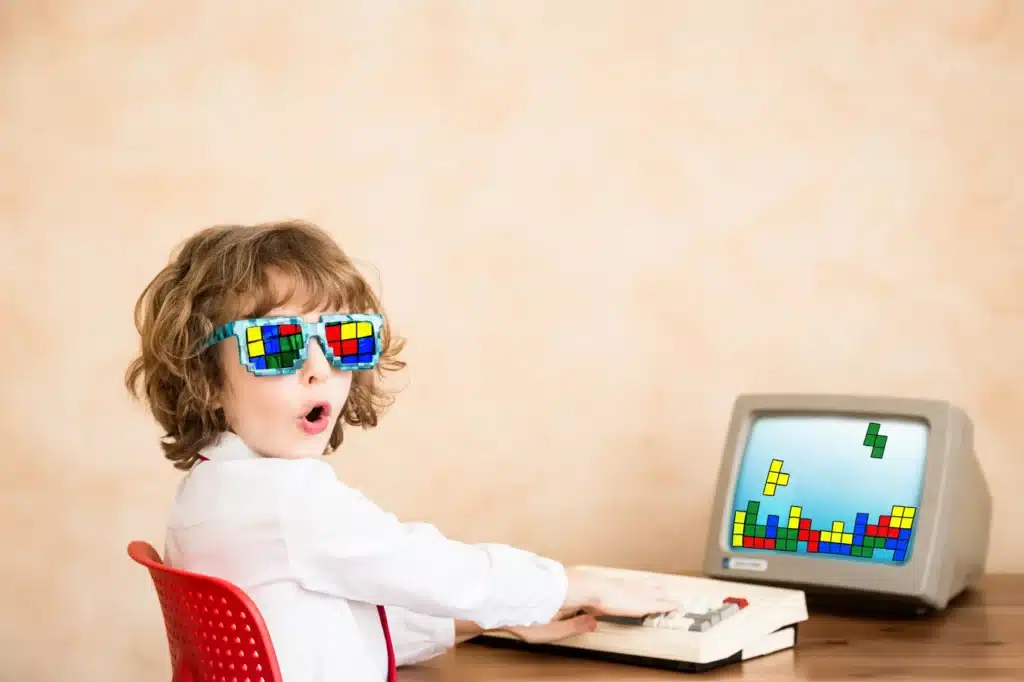 Coding for Kids in Dubai – Learn Python & Scratch | Knowledge Point ...